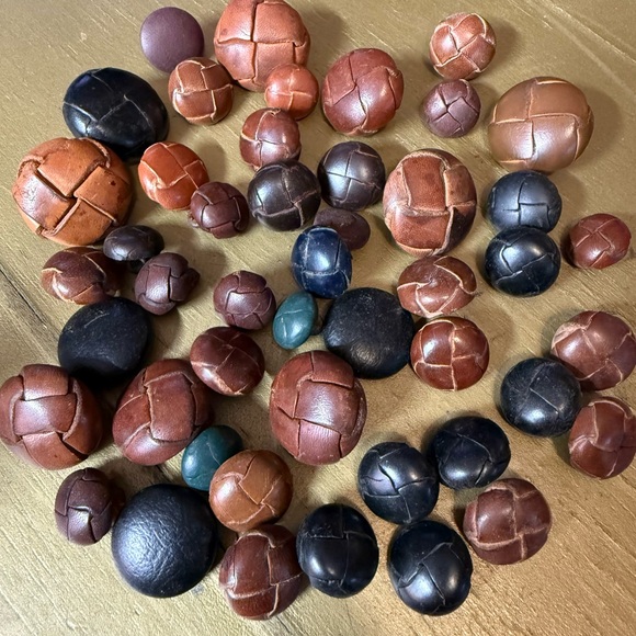 Vintage | Office | Vintage Leather Shank Button Lot 4 Piece Brown Black ...
